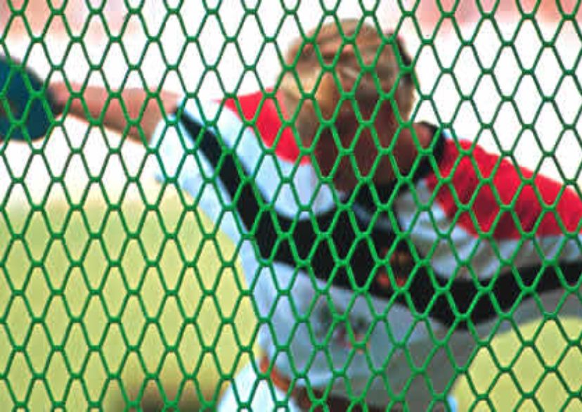 Siatka zabezpieczająca do rzutu młotem i dyskiem (4,50 x 27 m) - Huck